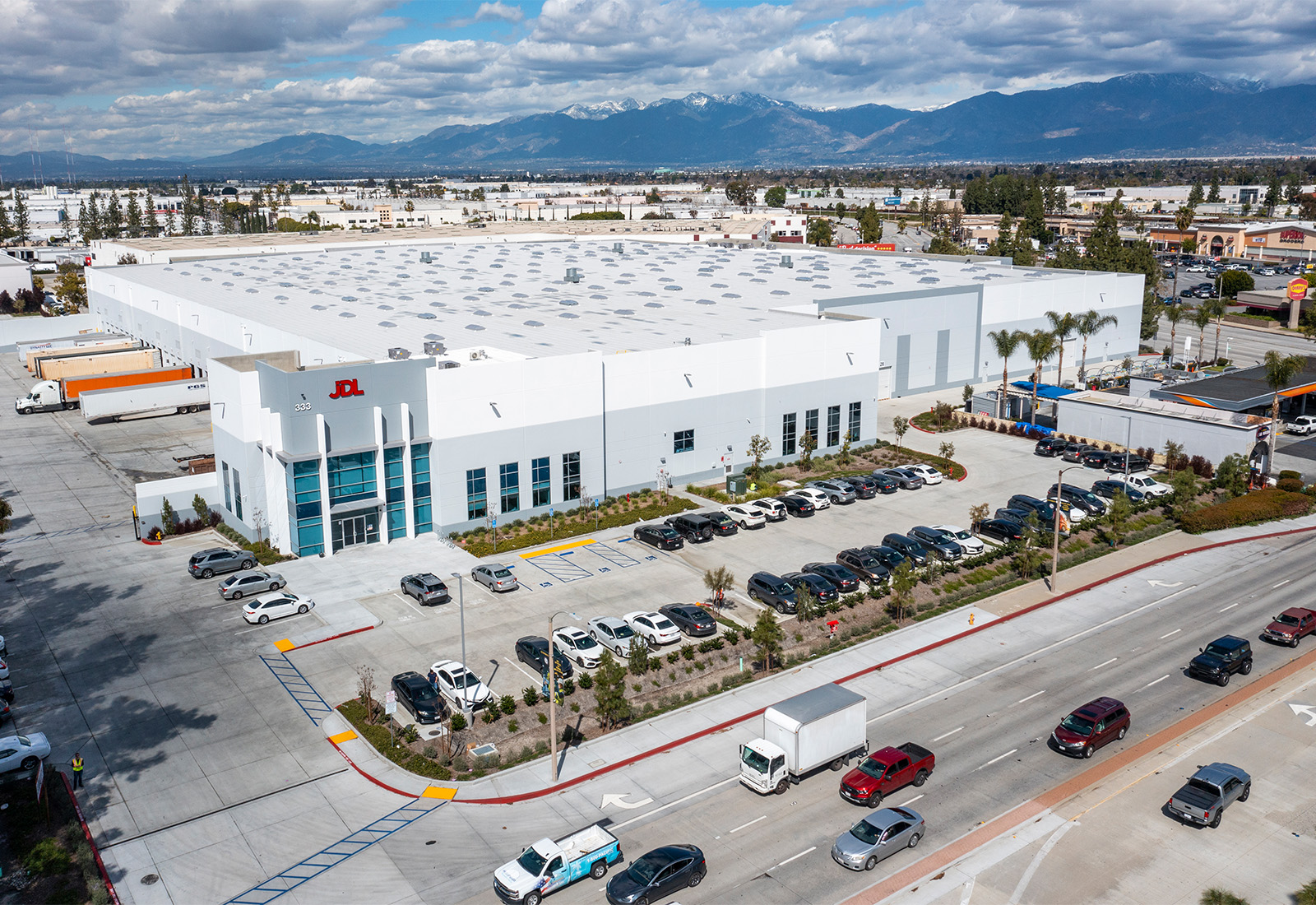 Hacienda and Valley Industrial Building - raSmith
