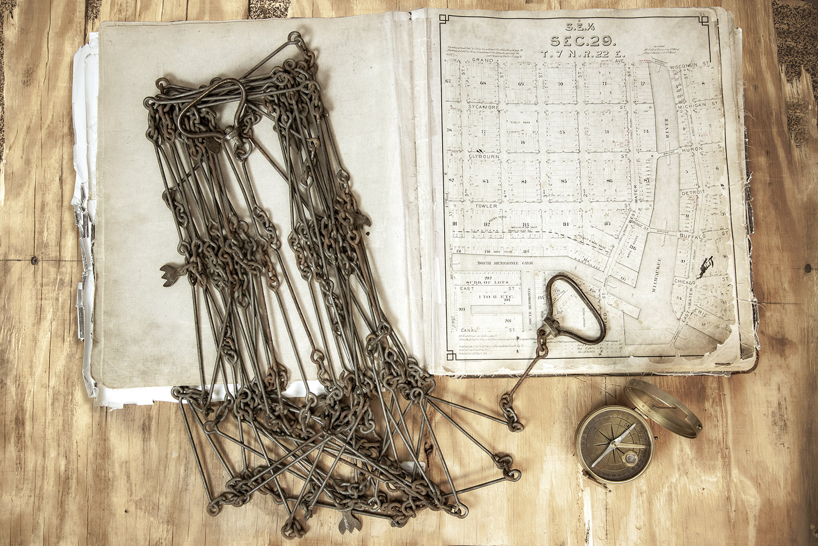 The Legacy of Gunter's Chain and Early Surveying Techniques - raSmith