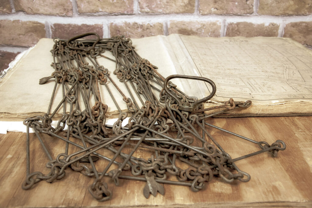 The Legacy of Gunter's Chain and Early Surveying Techniques - raSmith